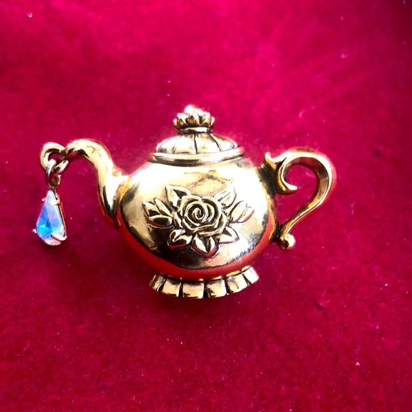 Avon | Jewelry | Vintage Avon Gold Tone Teapot Pin | Poshmark